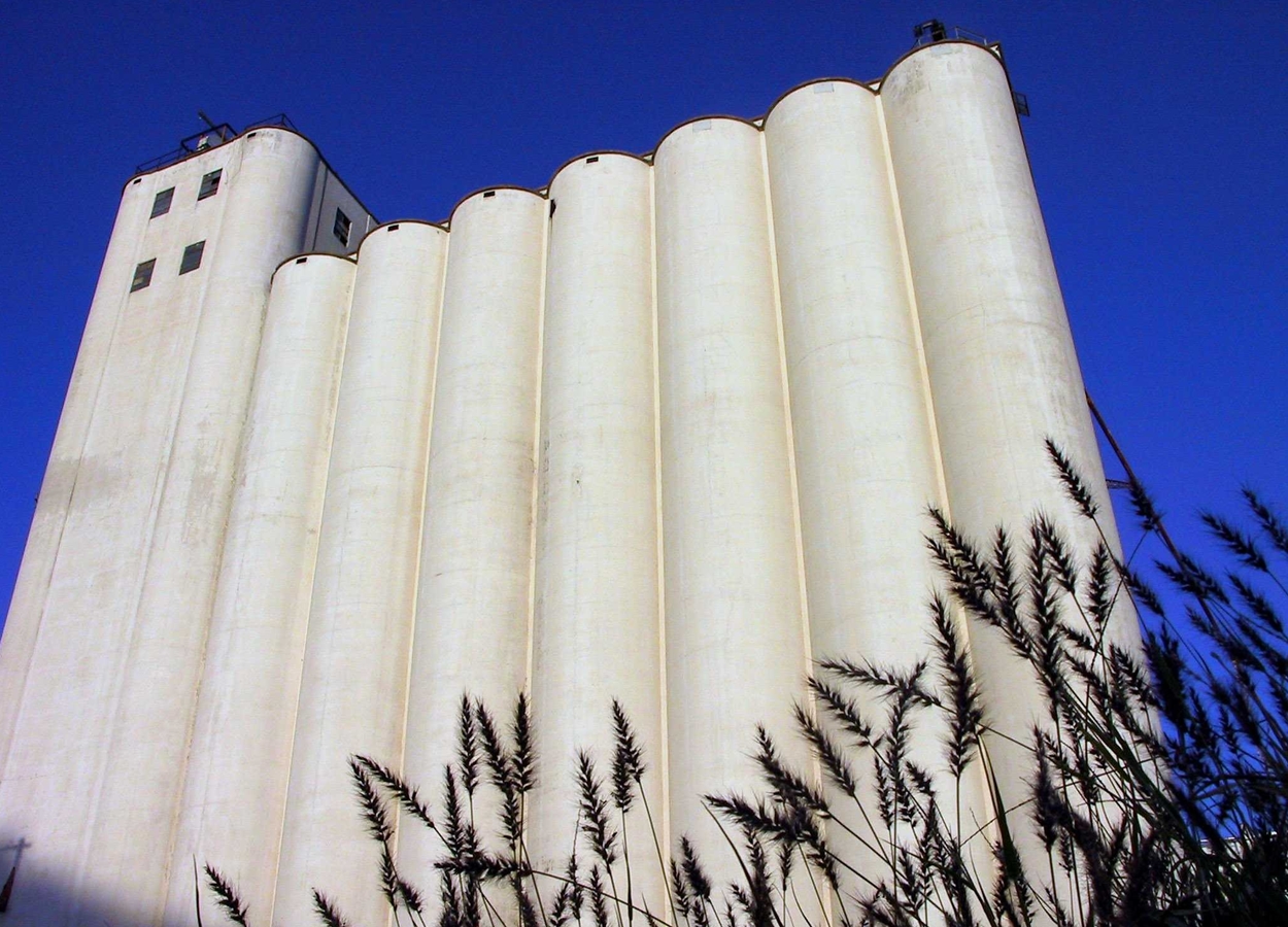 Mill Music Sessions brings concerts to Tempe’s most iconic landmark