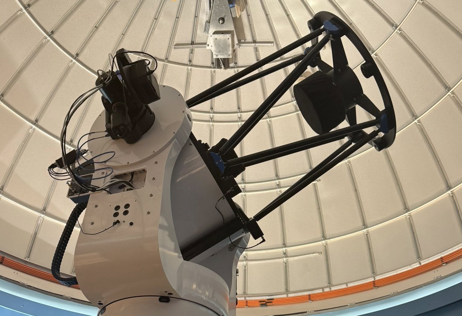 Phoenix’s biggest telescope installed at Dark Sky Discovery Center