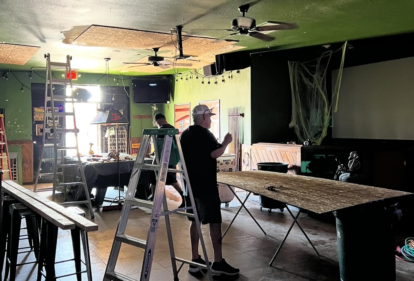 Tempe Yucca Tap Room lounge reopens after microburst damage