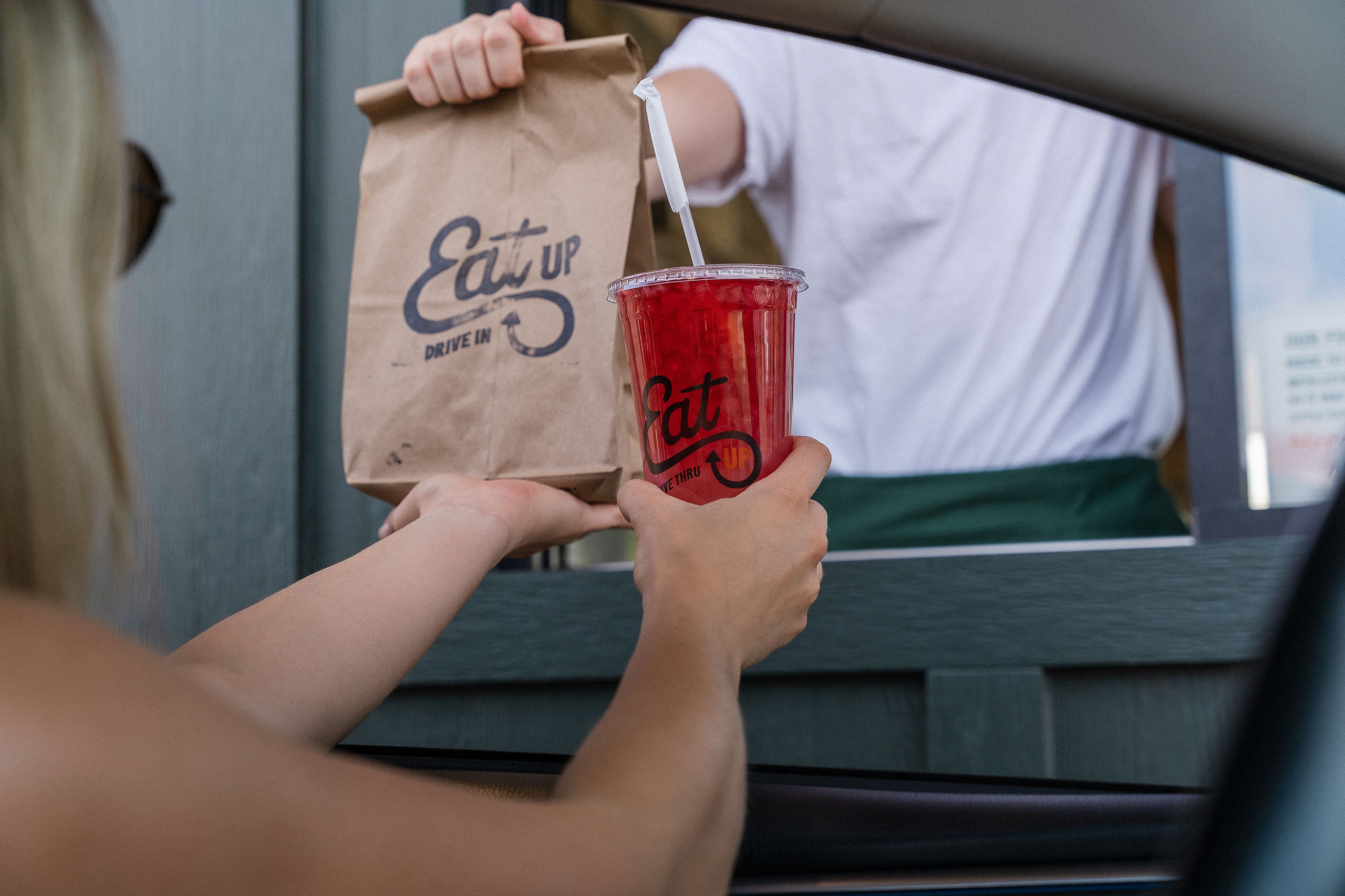 Popular Phoenix drive-thru reopening this weekend after fire