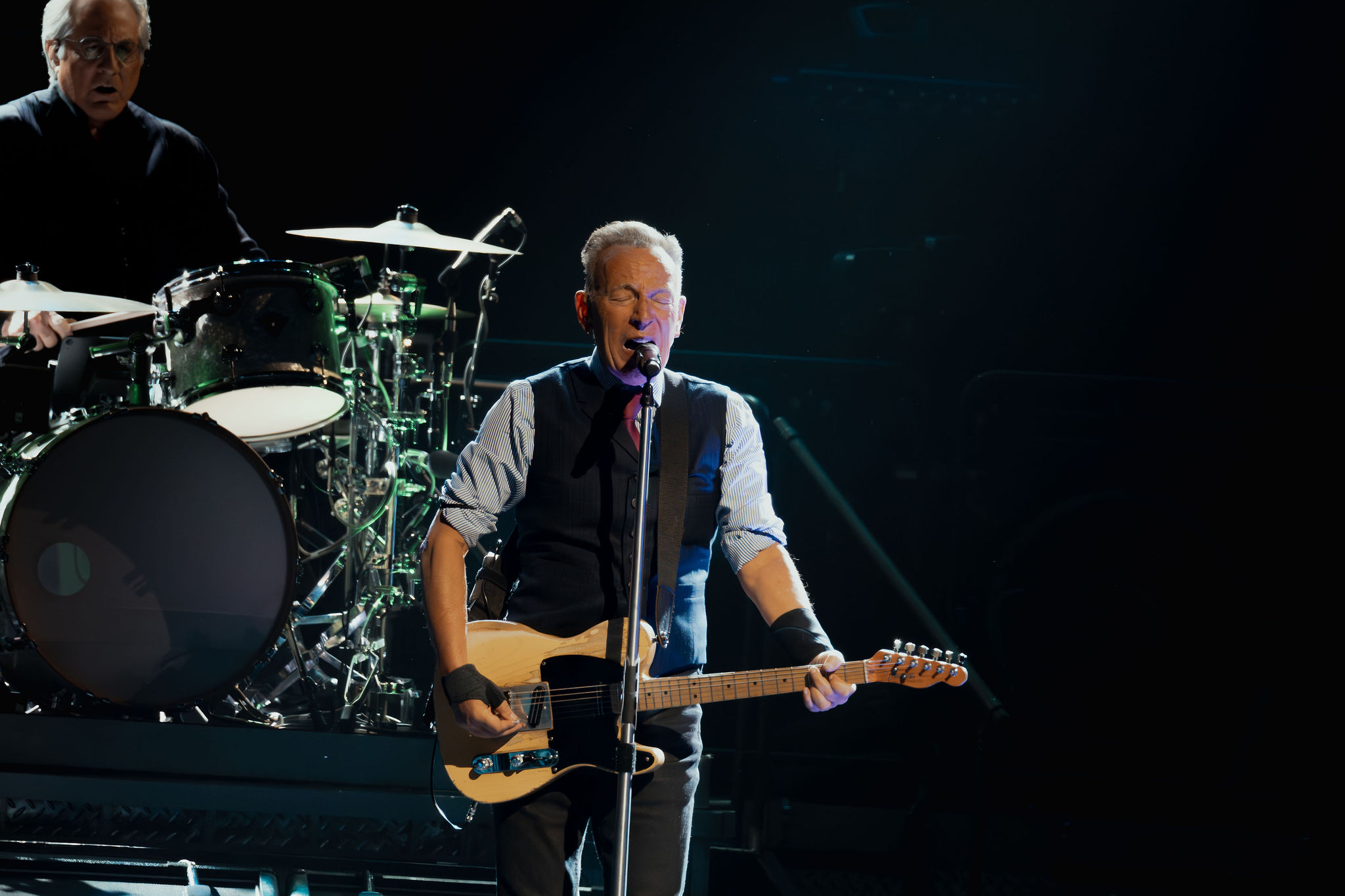 Bruce Springsteen took Trump to task at Phoenix concert