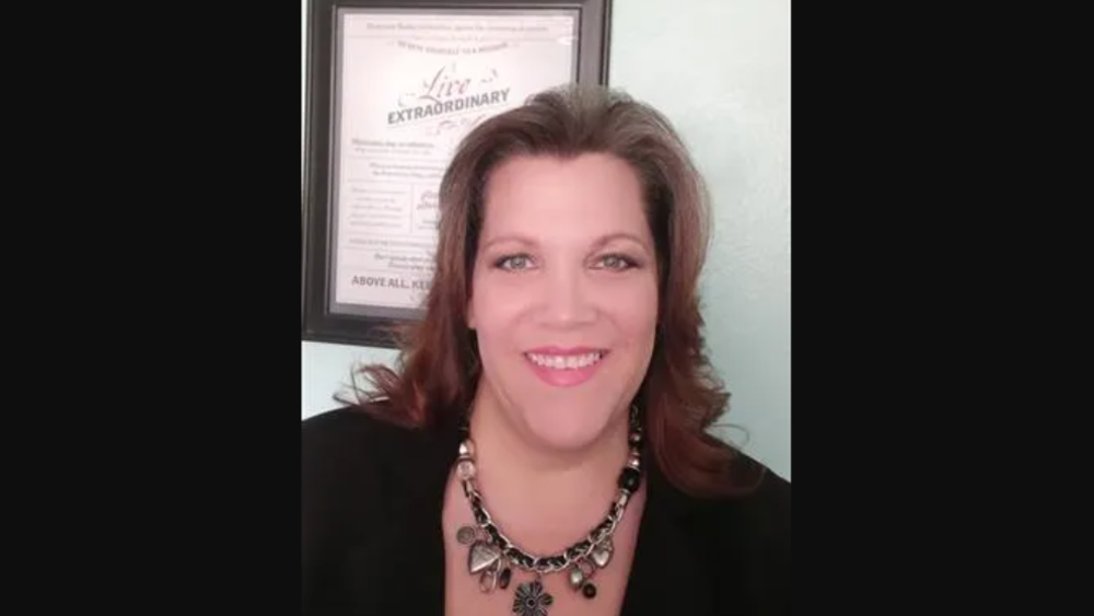 Video: Deer Valley school board member gives Nazi salute